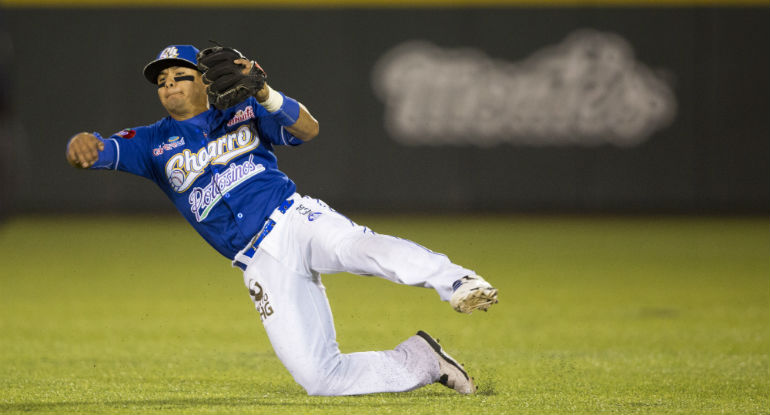 MANNY RODRÍGUEZ, REFORZARÁ A LOS GUINDAS – Tomateros